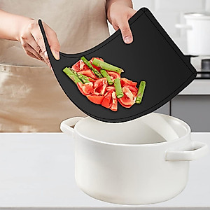 Extra Thick Foldable Cutting Board with Lip, Flexible Plastic Cutting Board Mats for Kitchen, Black Cutting Boards for Meat, Nonslip Cutting Mats, BPA Free, Dishwasher Safe, Set of 3