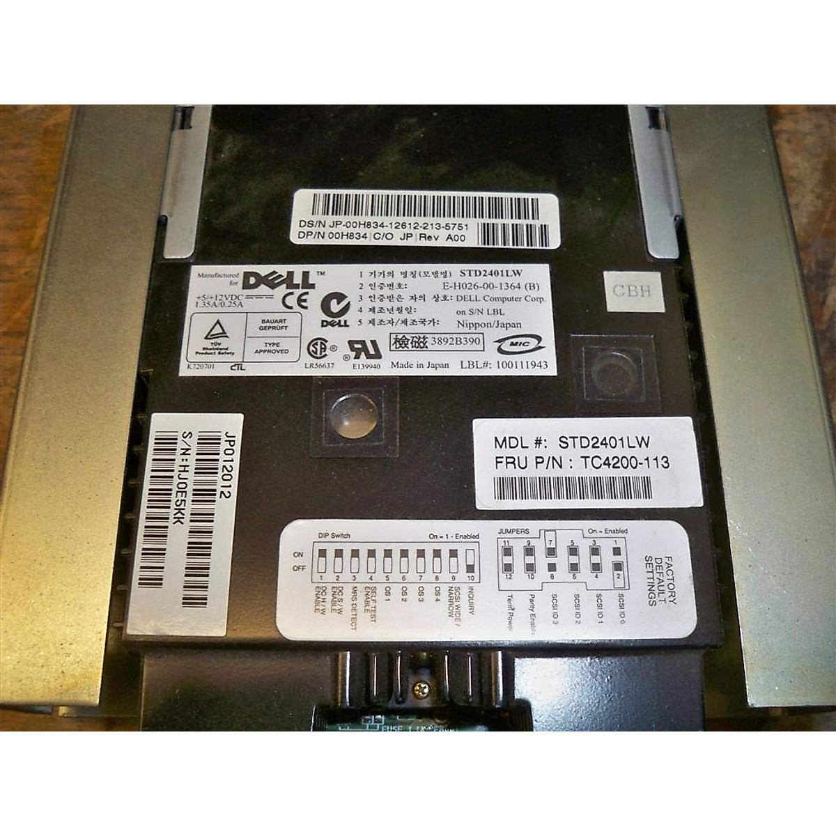 DAT DDS4 Tape Drive 20/40GB. SCSI - TC4200-113 - 00H834 with Carrier