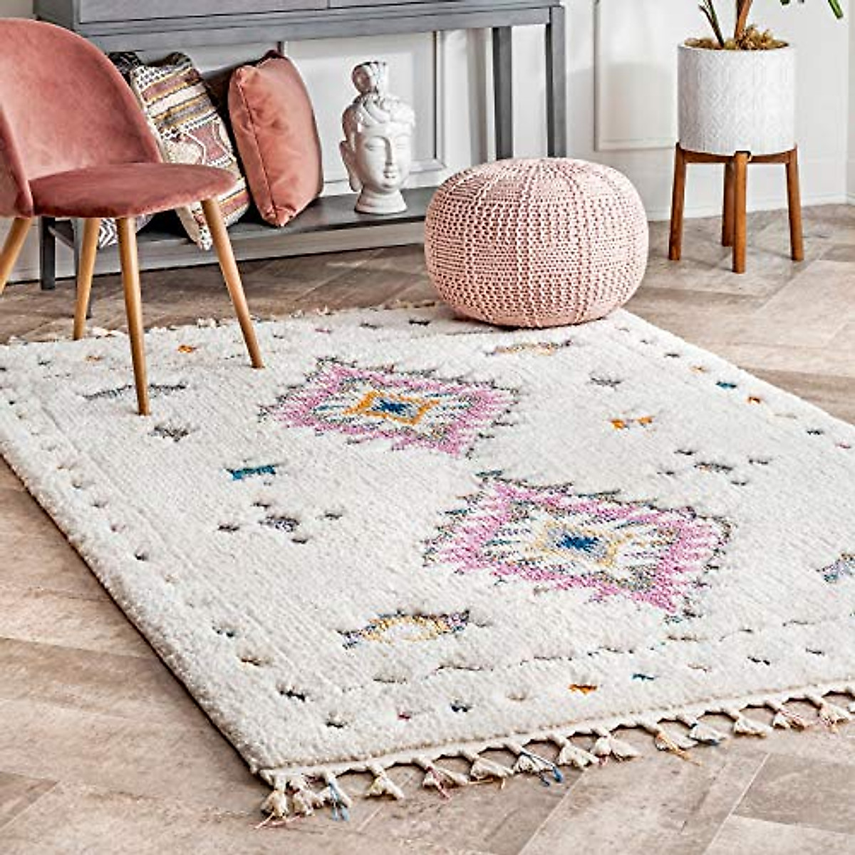nuLOOM Jocelyn Tribal Shag Tasseled Area Rug, 5' 3" x 7' 6", White