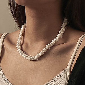 Latious Puka White Shell Necklace Beach Chip Seashell Necklaces Clam Chips Necklace for Women