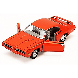 Pontiac GTO Judge, orange 1969 Model Car Motormax 1:24