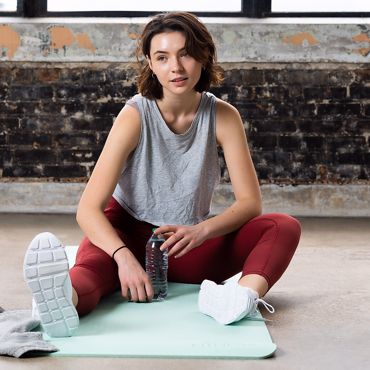 Lomi Fitness Premium Yoga Mat, Non Slip TPE Material for Extra Grip, Extra Padded, Exercise & Fitness, Great for Yoga, Pilates and More, Home & Gym Workouts, Lightweight Includes Free Carrying Strap