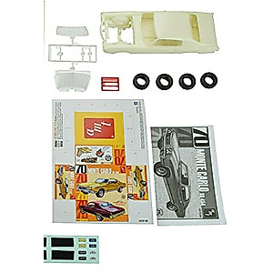 AMT/Premium Hobbies 1970 Chevy Monte Carlo SS 454 1:25 Scale Plastic Model Car Kit CP7771