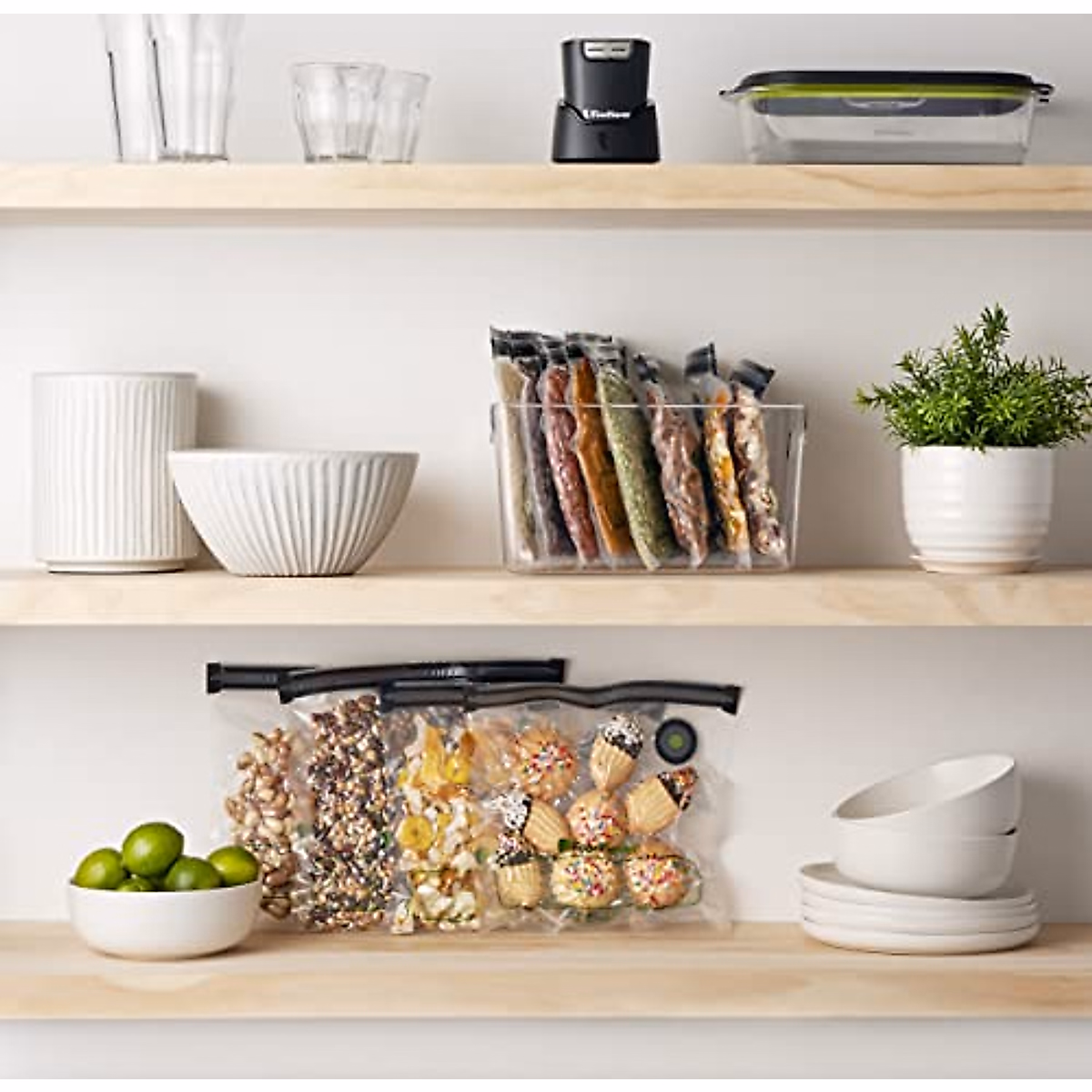 FoodSaver® Reusable Gallon Vacuum Zipper Bags, for Use with FoodSaver Handheld Vacuum Sealers, 8 Count