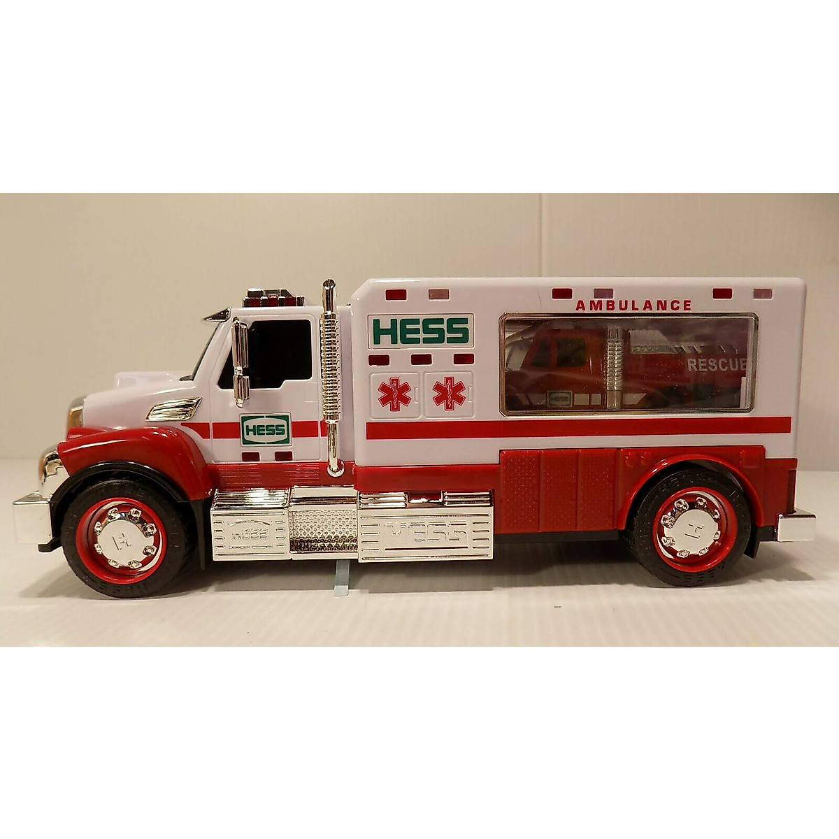 Hess Toy Truck 2020 Ambulance and Rescue