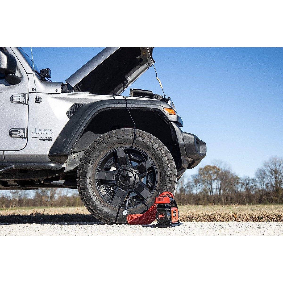 Rough Country Air Compressor w/Carrying Case | 12 Volt | 150PSI | 5.65 CFM - RS200