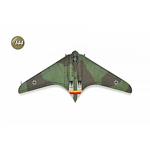 ZKMK28914 1:72 & 1:144 Zoukei-Mura Horton Ho229 (2 Kits) [Model Building KIT]