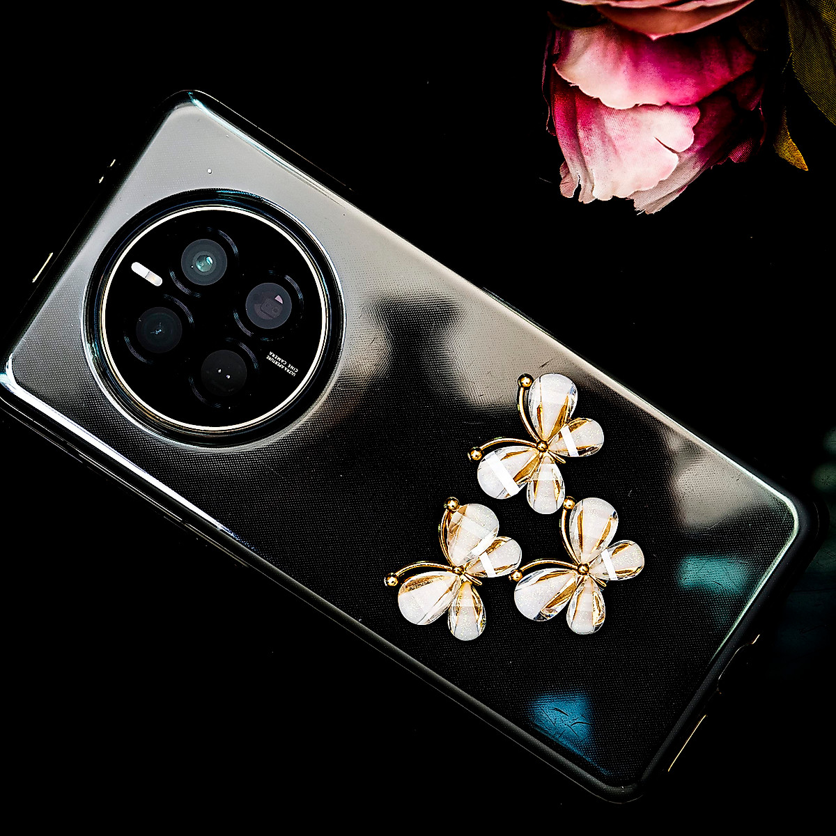 Builcker 50PCS Butterfly Head Ornament DIY Accessories Alloy Butterfly Transparent Shiny Acrylic Wings Flat Gold-plated Accessories For Home Buttons Clothes Shoes Hats Crafts Decor (White)