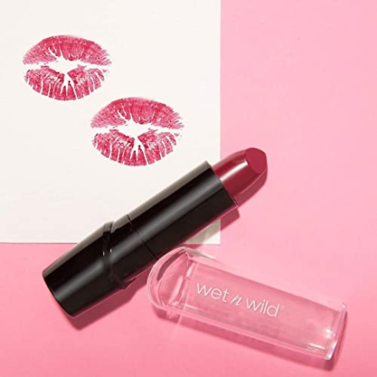 wet n wild Silk Finish Lipstick, Hydrating Rich Buildable Lip Color, Formulated with Vitamins A,E, & Macadamia for Ultimate Hydration, Cruelty-Free & Vegan - Light Berry Frost