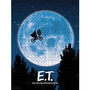 E.T. The Extra-Terrestrial Movie 500-Piece Puzzle in Plastic Retro Blockbuster VHS Video Case
