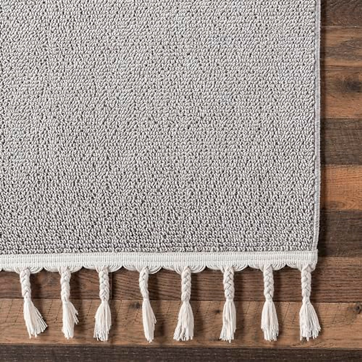 nuLOOM Amiah Graphic 4x6 Area Rug for Living Room Bedroom Dining Room Nursery Kitchen, Multicolor