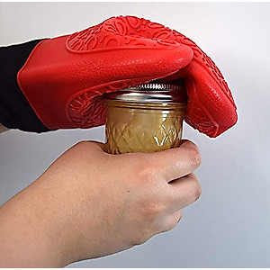 Atlas and Apollo Silicone Oven Mitts Heat Resistant Oven Gloves - Red Pot Holders for Grilling Cooking and Baking - Deluxe Padded Cotton Liner for Extra Protection - Non Stick Grip Glove 1 Pair Set