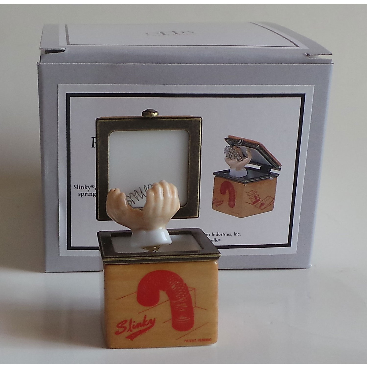 Porcelain Hinged Box Retrospect Series - Slinky