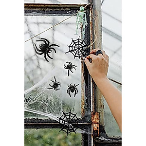 Muzboo Realistic Plastic Spider Toys Halloween Prank Props Small Size Funny Halloween Decorations 30pcs