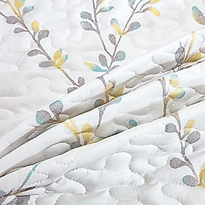 Exclusivo Mezcla Microfiber Quilted Throw Blanket, Flower Pattern Throw Blanket for Bed/Couch/Sofa, Soft and Lightweight (50"x 60",White)