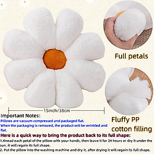 JZNEXD 2 Pcs Flower Pillow, Pink White Daisy Flower Preppy Throw Pillows Set, Cute Girls Bedroom Preppy Room Decor Aesthetic Decorative Throw Pillows for Bed Sofa Chair Decor (Pink & White)