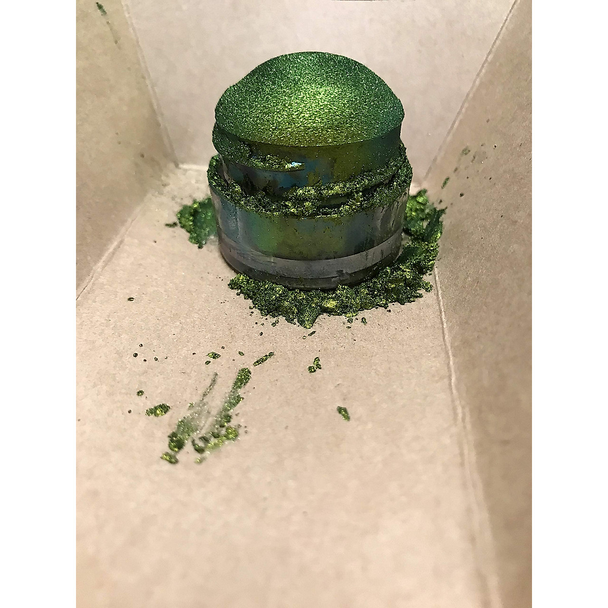 Concrete Minerals MultiChrome Eyeshadow, Intense Color Shifting, Longer-Lasting With No Creasing, 100% Vegan and Cruelty Free, 1.5 Grams Loose Mineral Powder (Playground Twist)