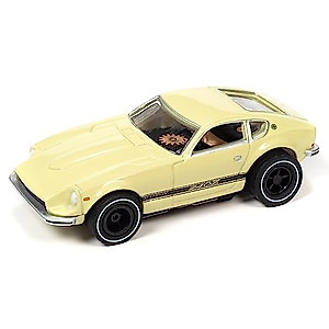 Auto World Xtraction 1973 Datsun 240Z Factory (Green) HO Scale Slot Car