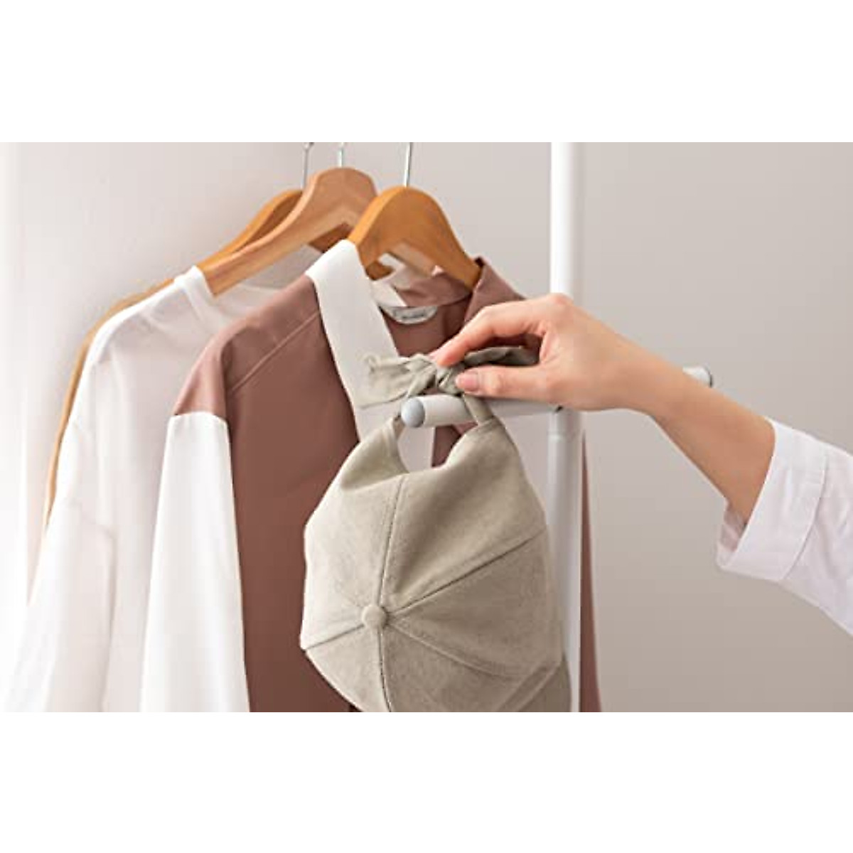 YUZU LEAF Hanger Rack, Slim, Compact, Simple, Black, White, Storage, Clothes, Stylish, Interior, Display, Stylish, Anti-Slip, Stopper, Living Alone, Stand (White)