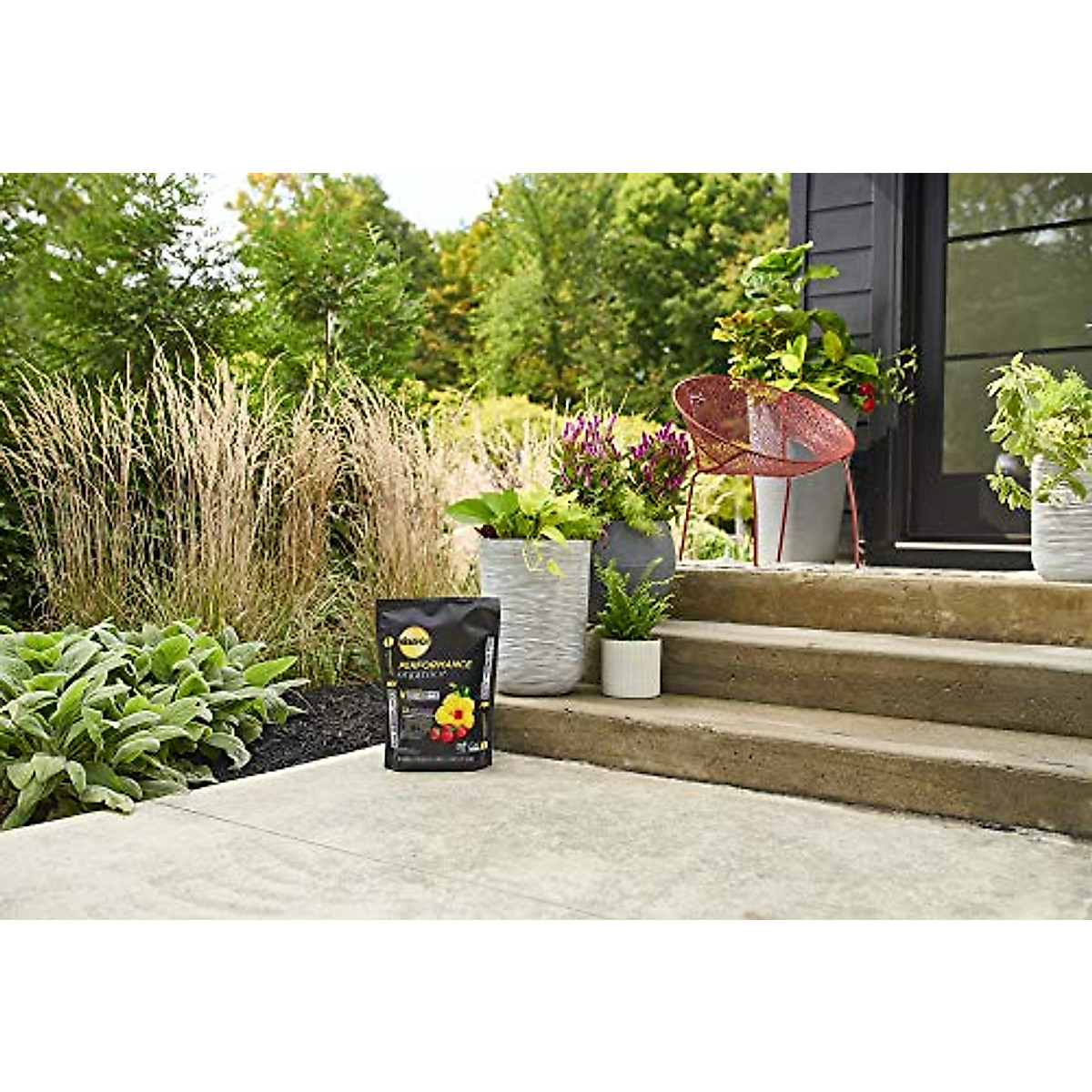 Miracle-Gro Performance Organics All Purpose Container Mix, 6 qt. - Organic, All Natural Plant Soil - Feed for up to 3 Months - All-Purpose Formula for Vegetables, Flowers and Herbs