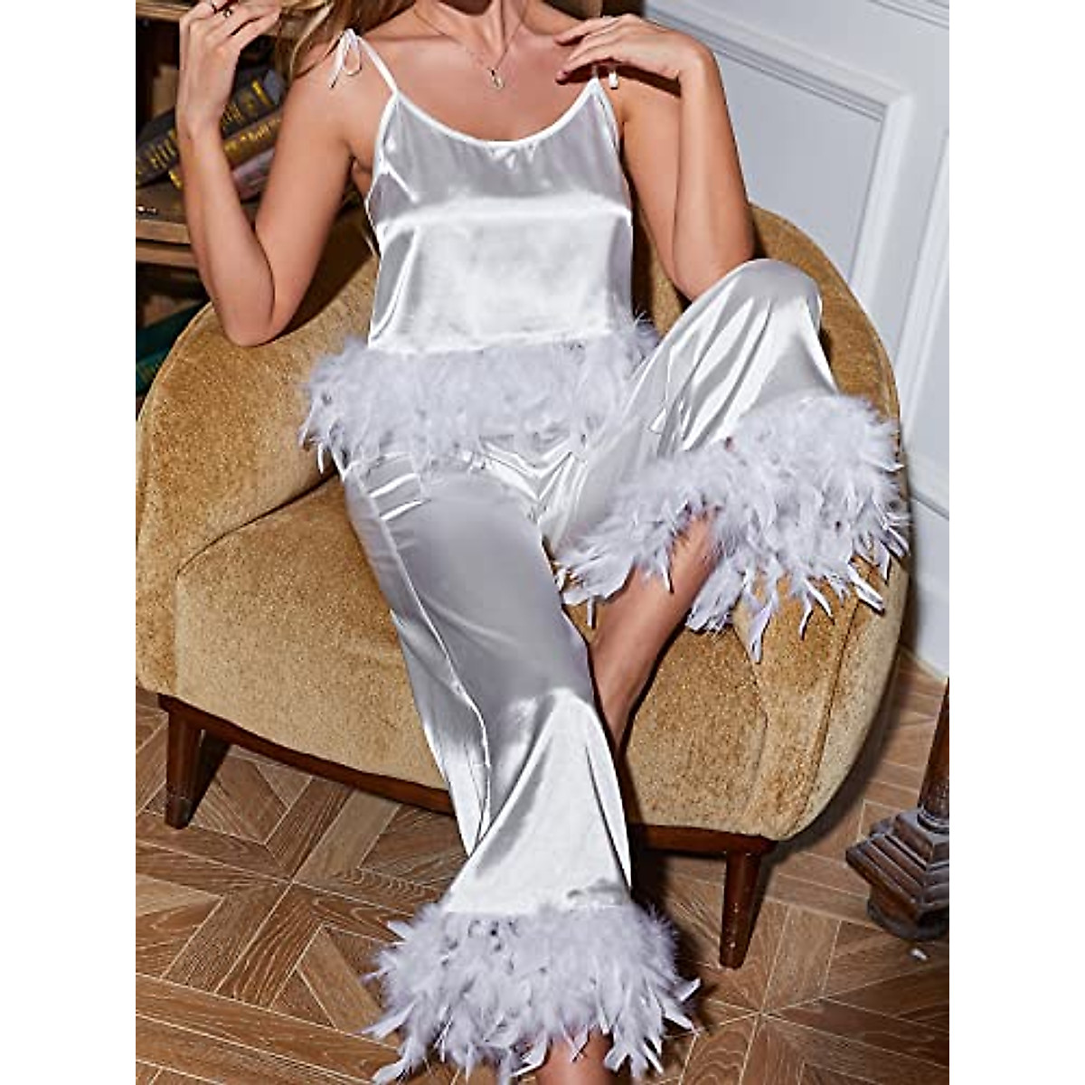 WDIRARA Women's 2 Piece Satin Feather Trim Tie Cami Top and Pants Pajama Lounge Set White L