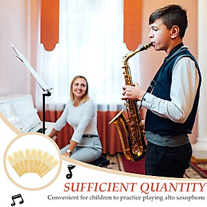50 Pcs Alto Saxophone Reeds Sax Reeds Size 2.5, Strength 2 1/2 Clarinet Bamboo Reeds with Protective Cover for Soprano Alto Woodwind Musical Instrument Accessories Beginners Educators Students