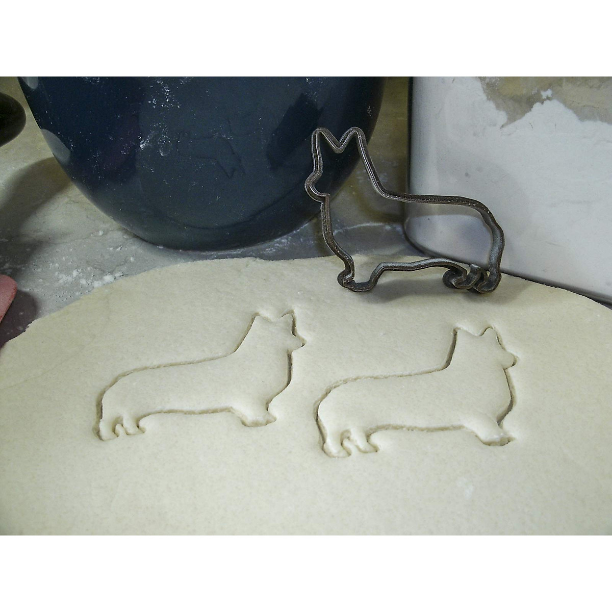 QUEEN ELIZABETH THEMED ENGLAND UK TEA PARTY CROWN CORGI SET OF 4 COOKIE CUTTERS MADE IN USA PR1058