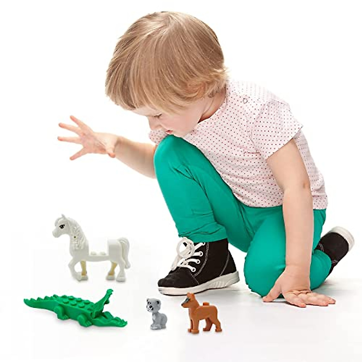 PIPART Friend Animal Figures 24 Pieces Building Blocks Accessories Pack, Horse, Dog, Cat, Pig, Chicken, Rabbit, Bear, Bird, Fish, Crab, Snake, Frog, Crocodile, Farm and Sea Animal Zoo