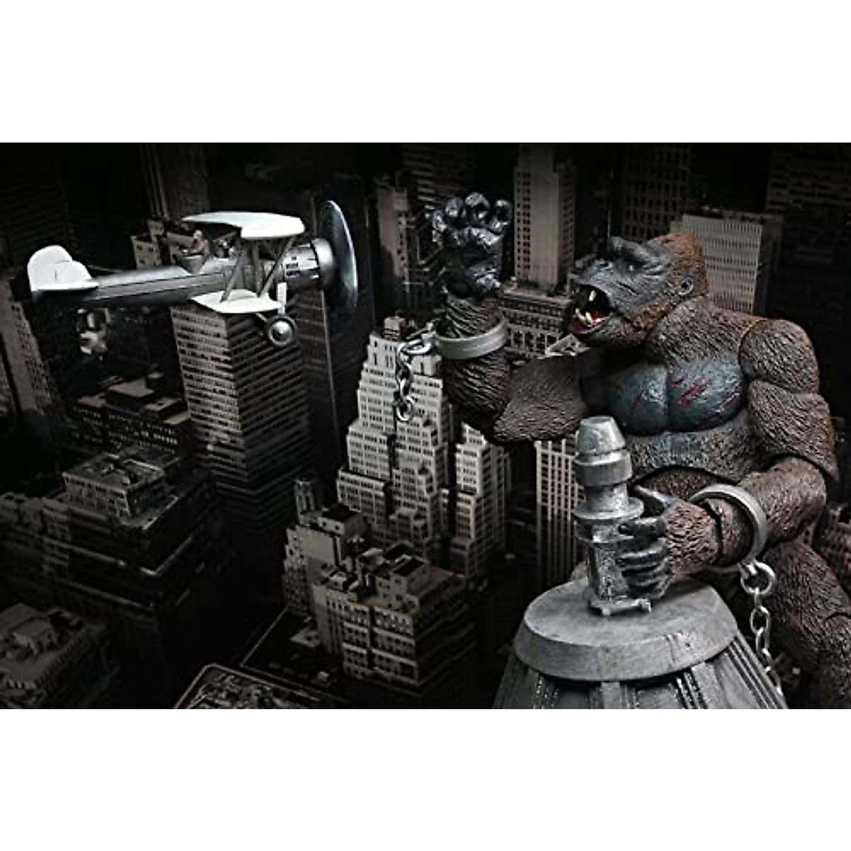 NECA - 7” Scale Action Figure – Ultimate King Kong (Concrete Jungle)