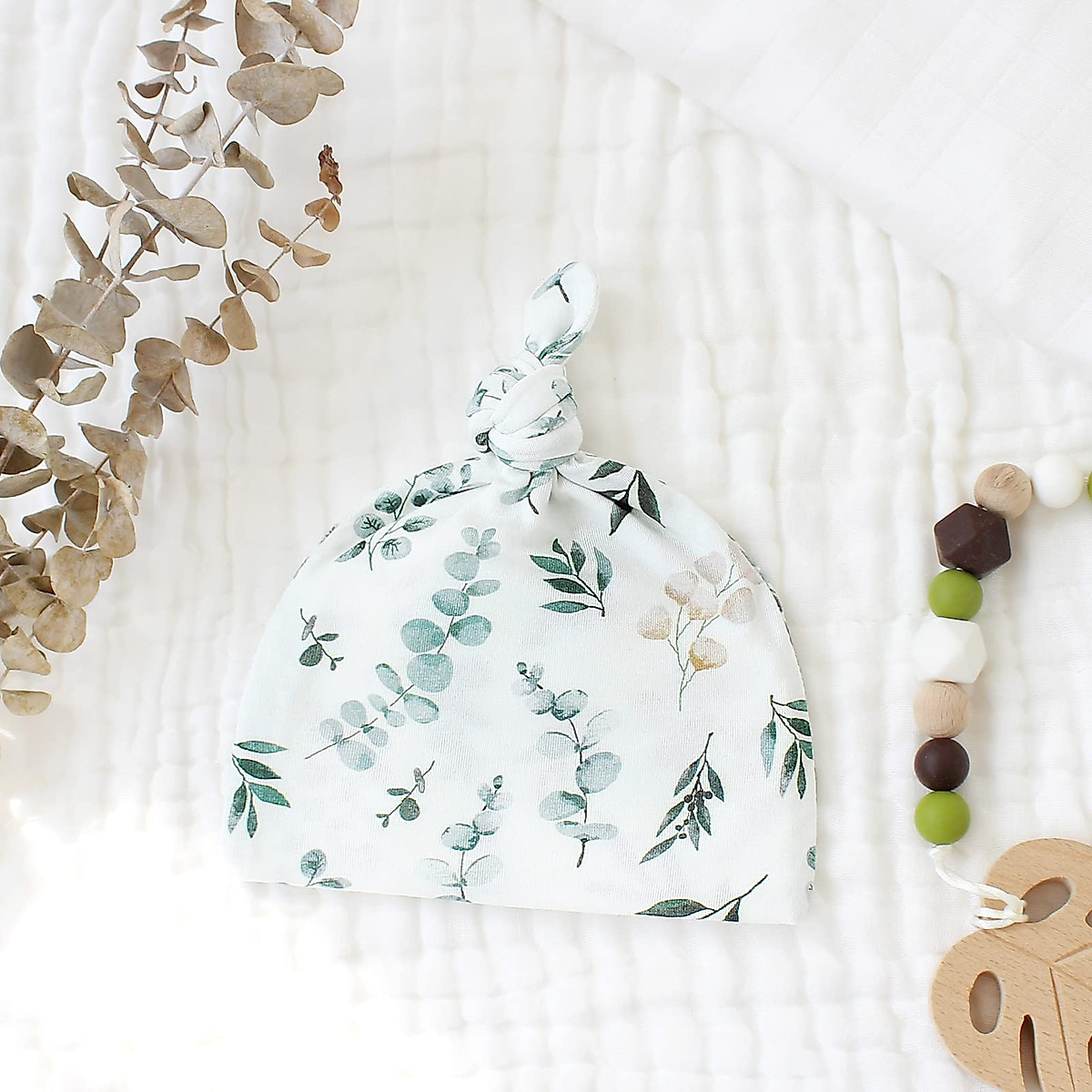 LifeTree Newborn Swaddle Set with Matching Hat and Headband Bow, Wooden Birth Announcement Card, Muslin Baby Swaddle Blankets for Boys & Girls, Eucalyptus Pattern