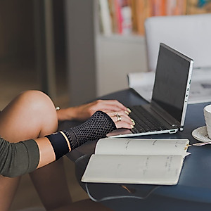 INDEEMAX Copper Wrist Compression Sleeve 1 Pair, Comfortable Hand Brace Support for Arthritis, Tendonitis, Sprains, Workout, Carpal Tunnel - Left & Right - Women and Men