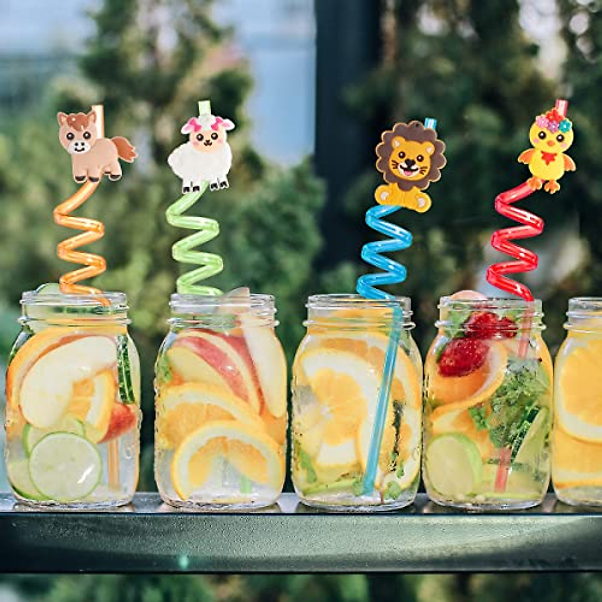 BravOne 24 PCS Farm Animal Plastic Straws, Reusable Colorful Drinking Straws with Chicken Rabbit Sheep Horse Cow Pig Lion Giraffe Pattern for Birthday Party Supplies 2 Cleaning Brushes (Farm Animal)