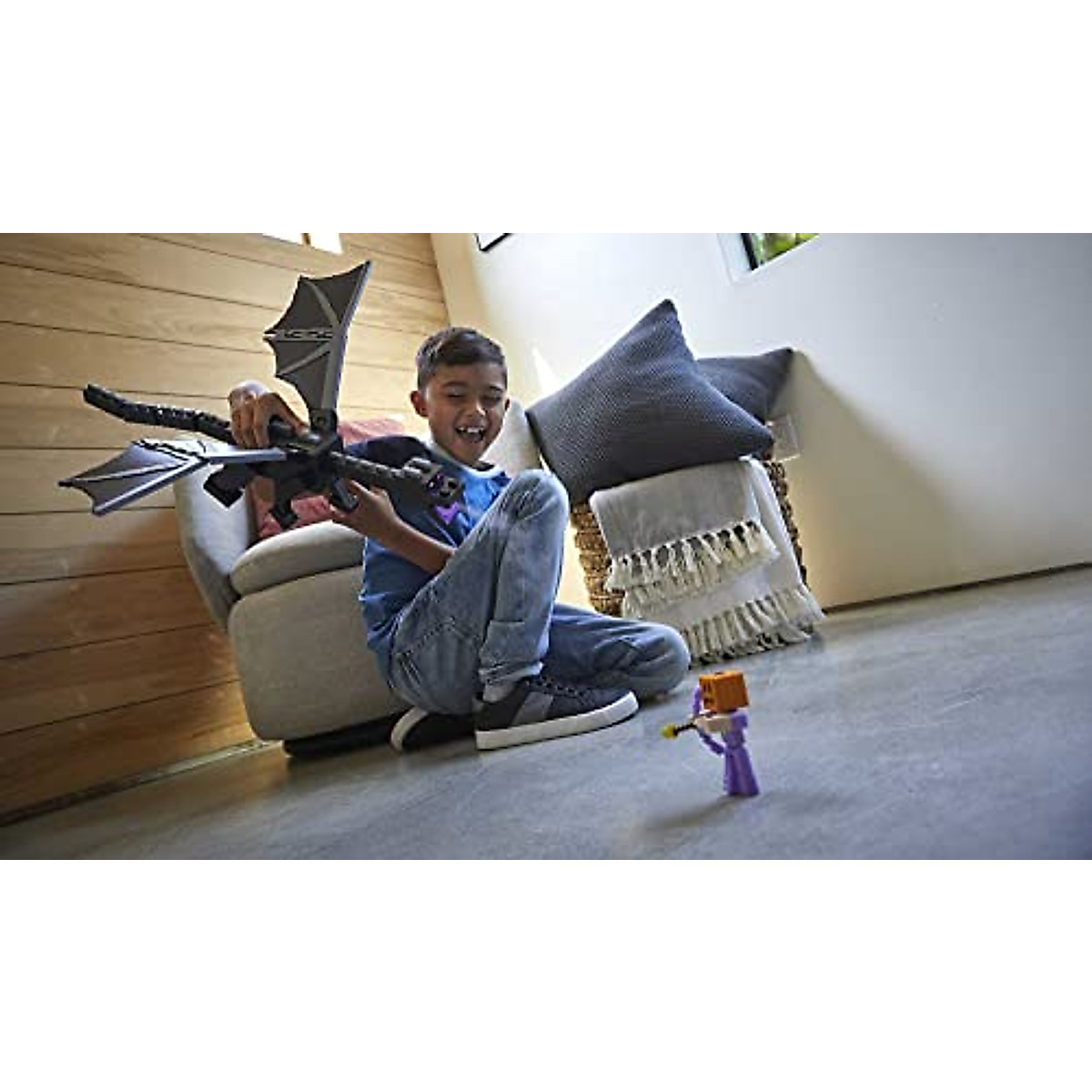 Minecraft Ultimate Ender Dragon 20-Inch Action Figure, Mist-Breathing, Plus Color-Change Steve 3.25-in Figure & Accessories