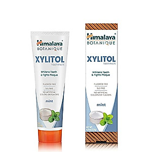 Himalaya Botanique Whitening Antiplaque Toothpaste with Xylitol, Fluoride Free, for Plaque Reduction & Gentle Whitening, 4 oz