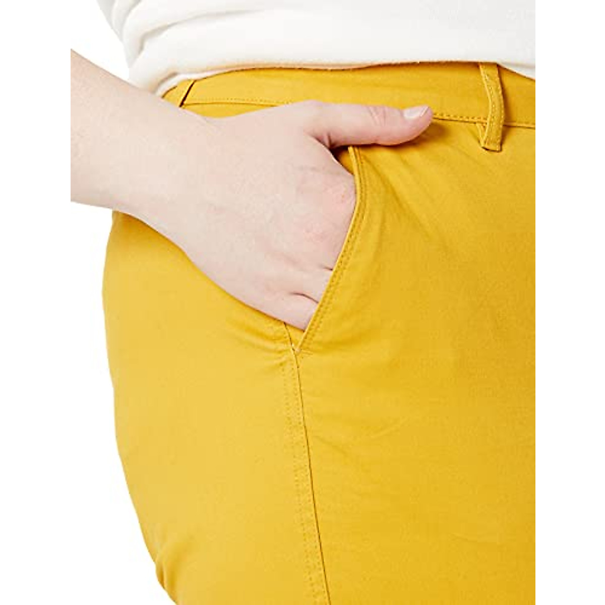 Amazon Essentials Women's Mid-Rise Slim-Fit Cropped Tapered Leg Khaki Pant, Dark Yellow, 12