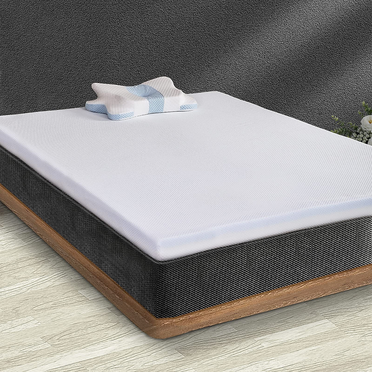 CHxxy 3 inch Memory Foam Mattress Topper Full Size,Soft Cooling Mattress Topper for Pressure Relief,Bed Topper Non-Slip Design with Removable Washable Cover& Adjustable Straps…, White