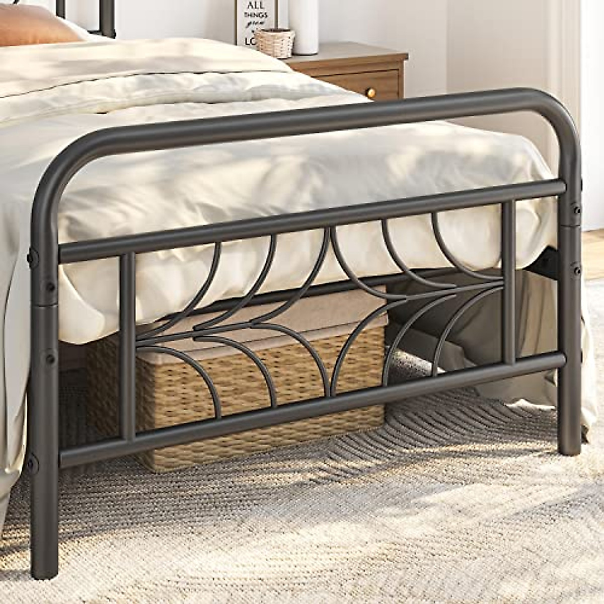 Yaheetech Twin Size Bed Frame Metal Platform Bed with Sparkling Star-Inspired Design Headboard, 13 Inch Underbed Storage, No Box Spring Needed, Easy Assembly, Modern, Black