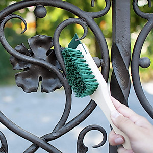 Scrubbing Brush Heavy Duty, Stiff Bristle Brush with Scraper - Wooden Scrub Brush, Bristle Brush for Cleaning, Lawn Mower Deck Scraper, Mower Cleaning Tool, Universal Outdoor Scrub Brush with Handle