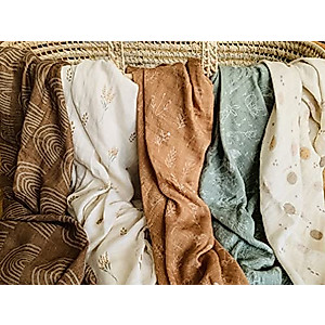 Leyl&Ari Muslin Swaddle Blanket | Receiving Blankets for Baby Boy Girl | Floral Swaddle Blanket (Wild Herbs)