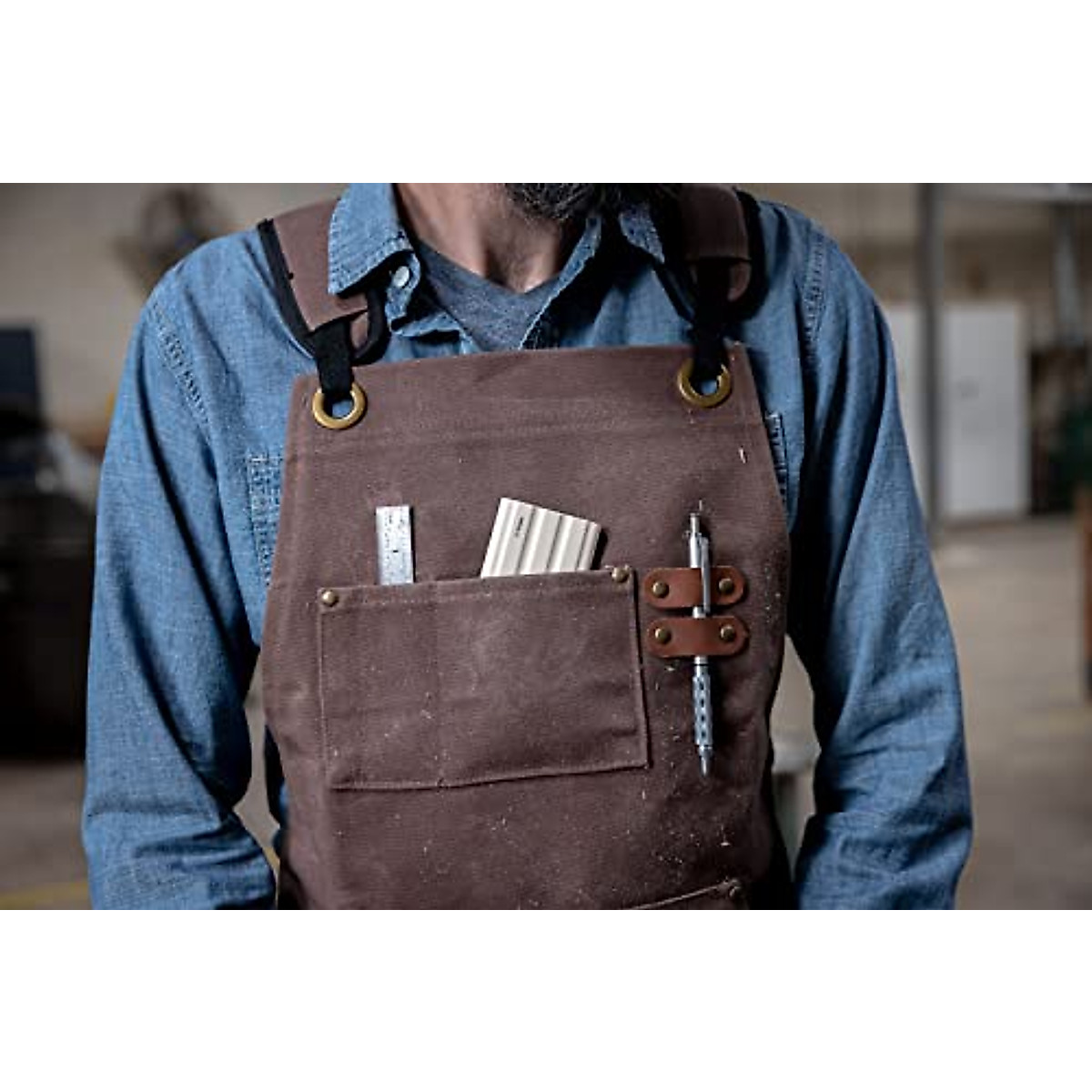 SAMSUNG T7 Shield 4TB Portable SSD - 1050MB/s, Rugged, Water & Dust Resistant, for Content Creators - Black