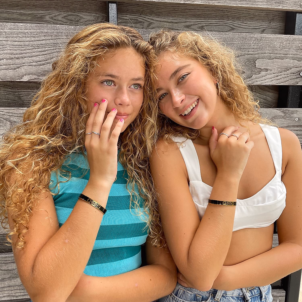 STORYJEWELLERY Cross Bracelet for Women, Christian Bracelets for Women, Confirmation Gifts for Girls, Religious Bracelets for Women, Confirmation Gifts for Girls (plated zj 05)