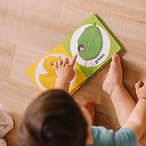 Melissa & Doug Children’s Book – Poke-a-Dot: First Colors (Board Book with Buttons to Pop)