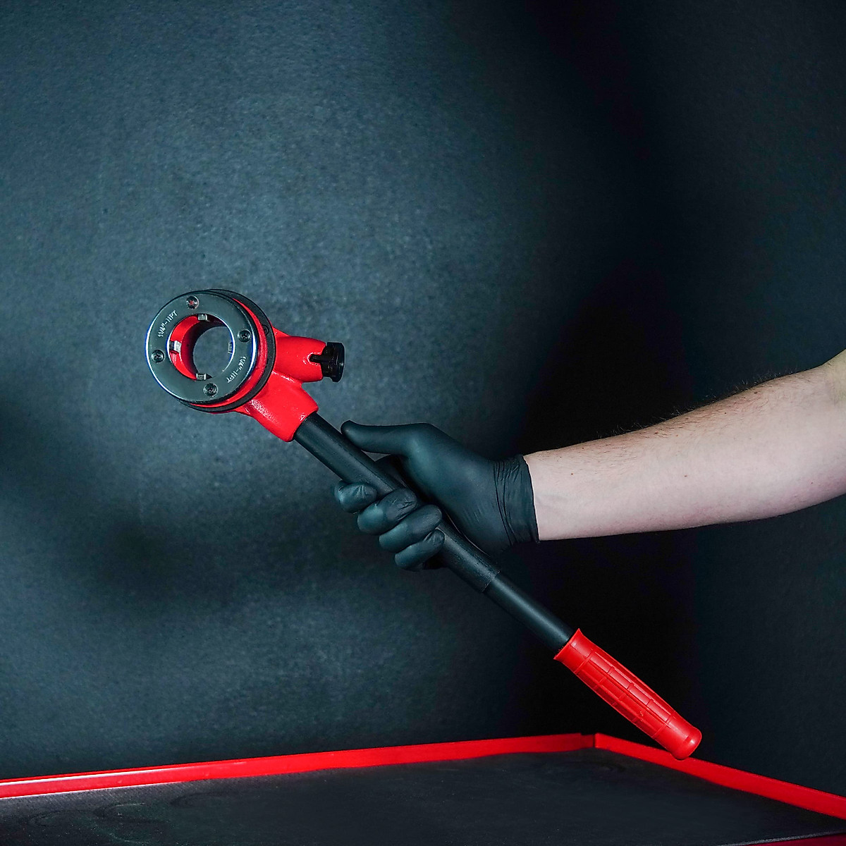 ABN Ratchet Pipe Threader - Galvanized Pipe Threader Kit with 6 Iron Pipe Dies for Threading Metal and PVC Pipes