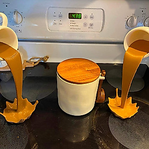 Mini Floating Coffee Cups Magic Pouring Spilling Splash Coffee Mugs Funny Coffee Mug Sculpture Art Decor for Home, Kitchen, Coffee Shop,Dessert Shop,Fun Home Gifts (Brown)