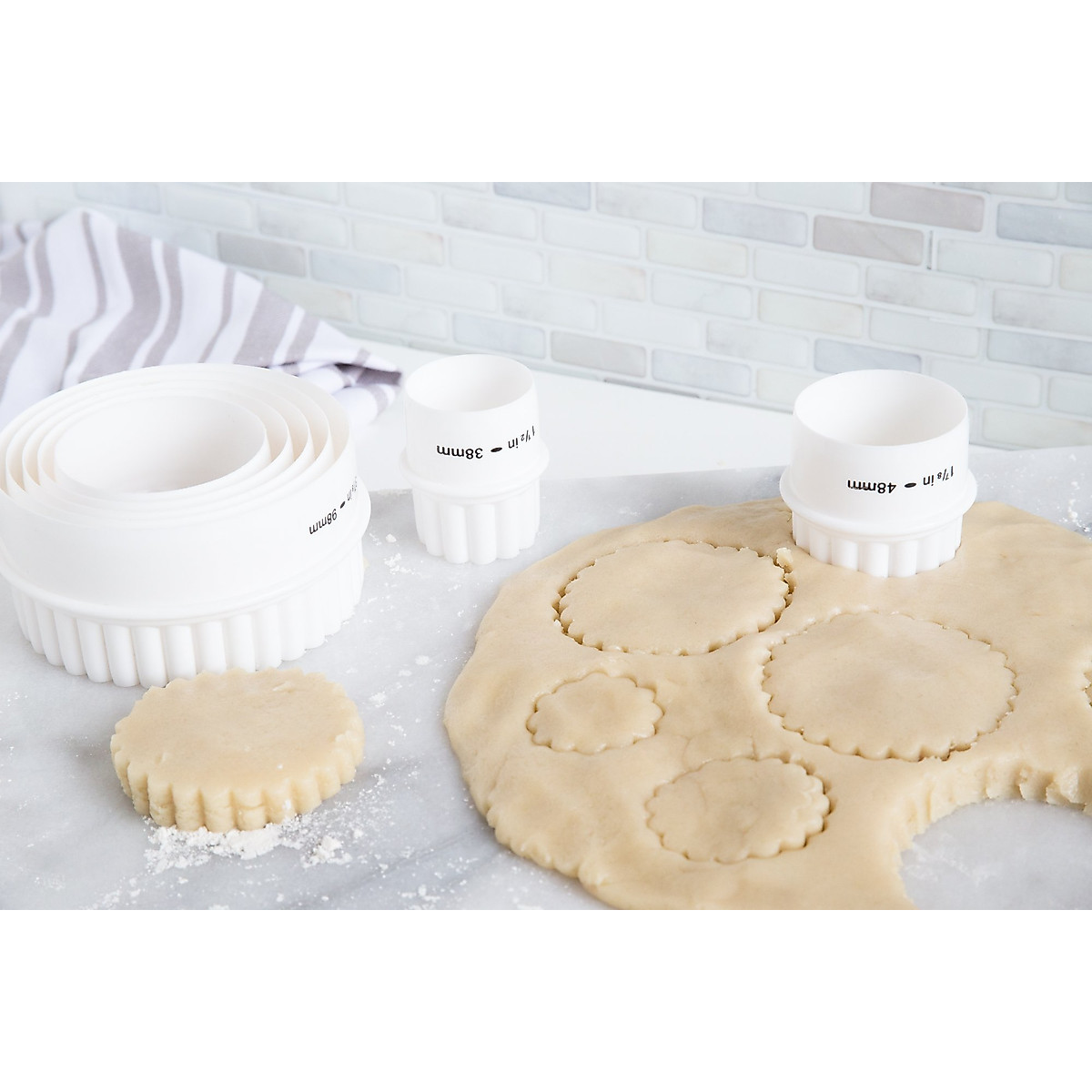 Fox Run Plain and Crinkled Double-Sided Cookie Cutters, Regular, Metallic