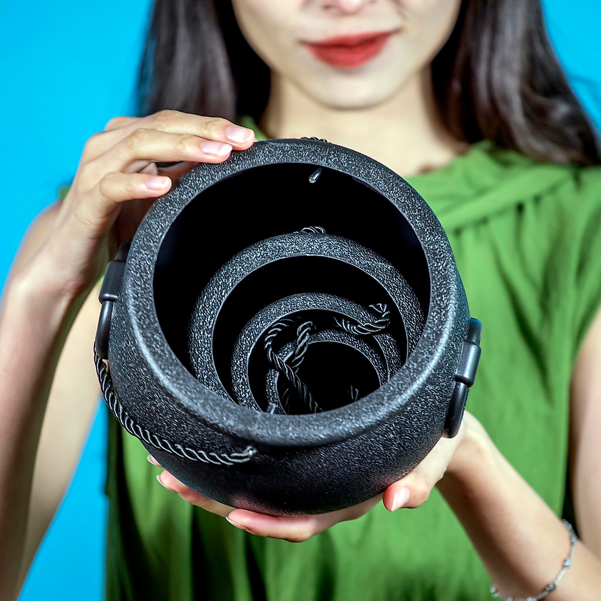 Glocamping 4 in 1(7.4”, 5.5”, 3.7”, 2.8”) Package Large Black Plastic Witch Cauldron Kettle, Candy Holder, Party Favor Decoration for St Patrick’s Day & Halloween