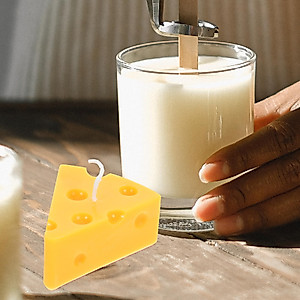 2pcs Scented Candle Set, Cheese Shaped Scented Candles Photo Props Decorative Candle for Home Scented Birthday for Women