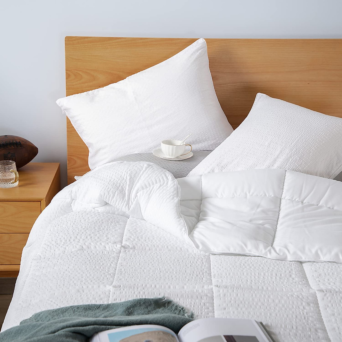 KASENTEX Winter Warmth Quilted Comforter Set King with 2 Pillow Shams, Cozy Soft Seersucker Bedding Set Textured, Down Alternative Fill(King Set, White)