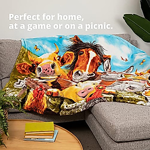 Dawhud Direct Cartoon Selfie Farm Animals Fleece Blanket for Bed, 50" x 60" Farm Animal Fleece Throw Blanket for Women, Men and Kids - Super Soft Plush Horse Blanket Throw