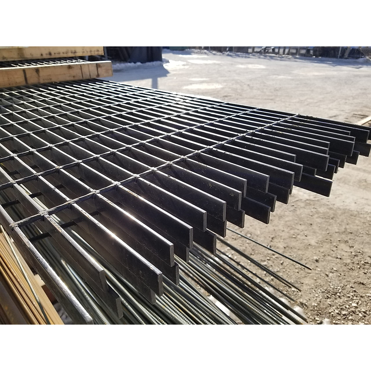 Des Moines Steel - Bar Grating: Width 24" Bar Size H 1" X W 3/16'' (1, 2')